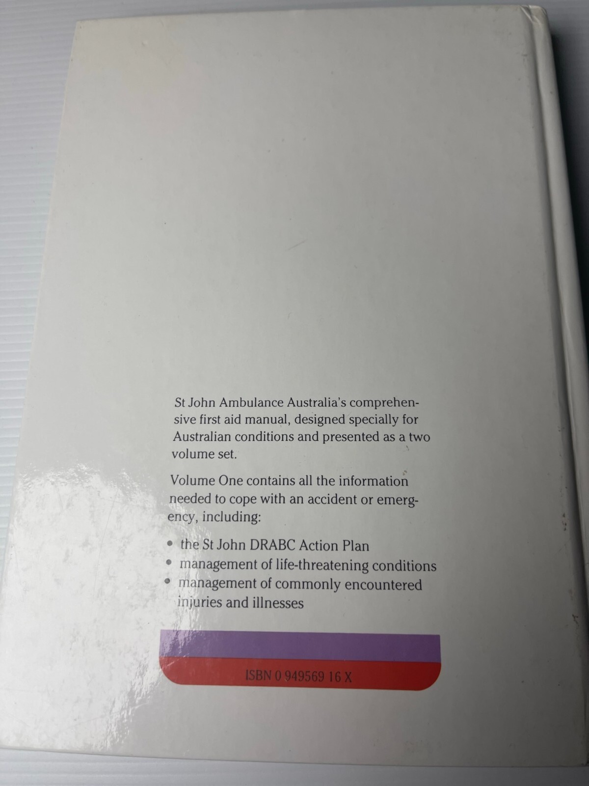 Staying Alive: First Aid Made Easy by Shirley Dyson, Vic Groenhout, St ...