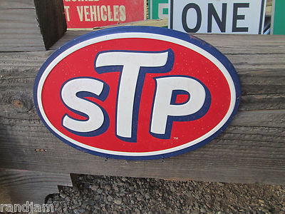 STP MOTOR OIL Metal Display Garage Gas Man Cave Shop Garage Game ...