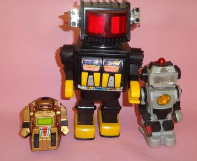 LOT 3 OLD SPACE ROBOTS BATTERY OP. PLASTIC 1990's | eBay