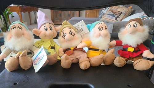 (5) Disney Store Dwarfs GRUMPY DOC HAPPY BASHFUL SLEEPY 8" Plush ...