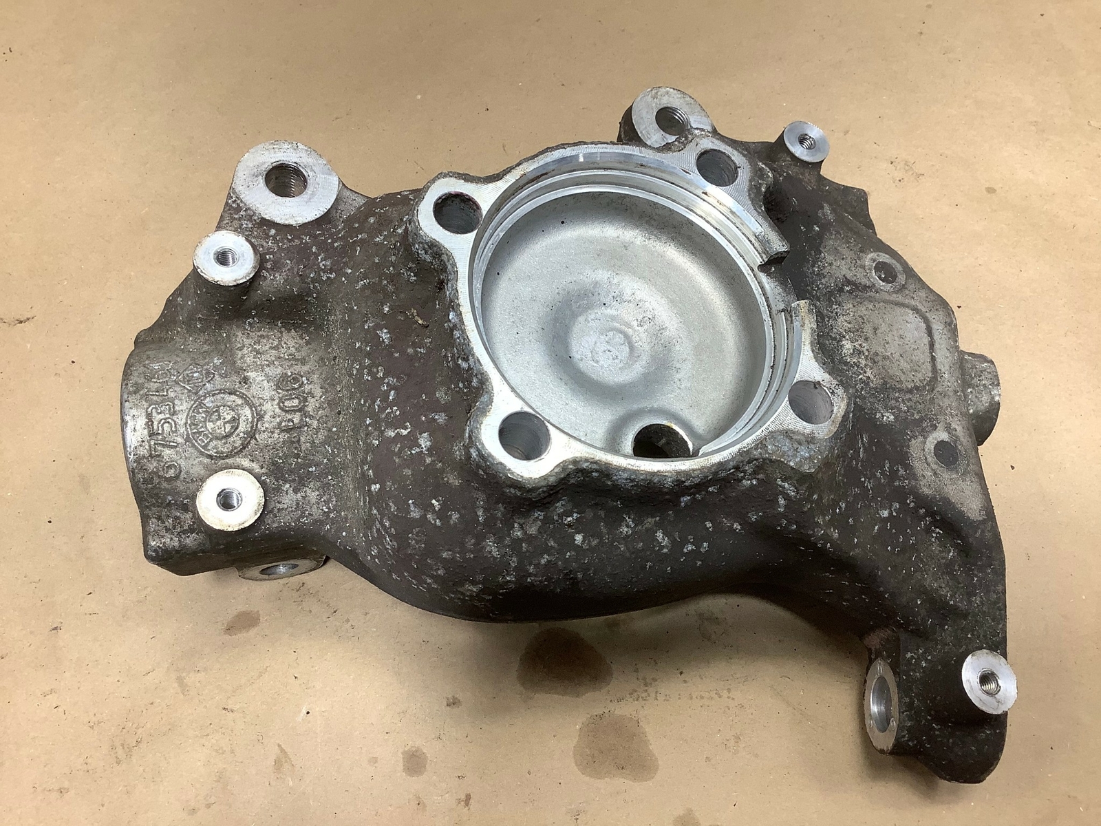 2008 BMW 750Li E66 SEDAN RWD FRONT LEFT DRIVER SIDE SPINDLE KNUCKLE ...