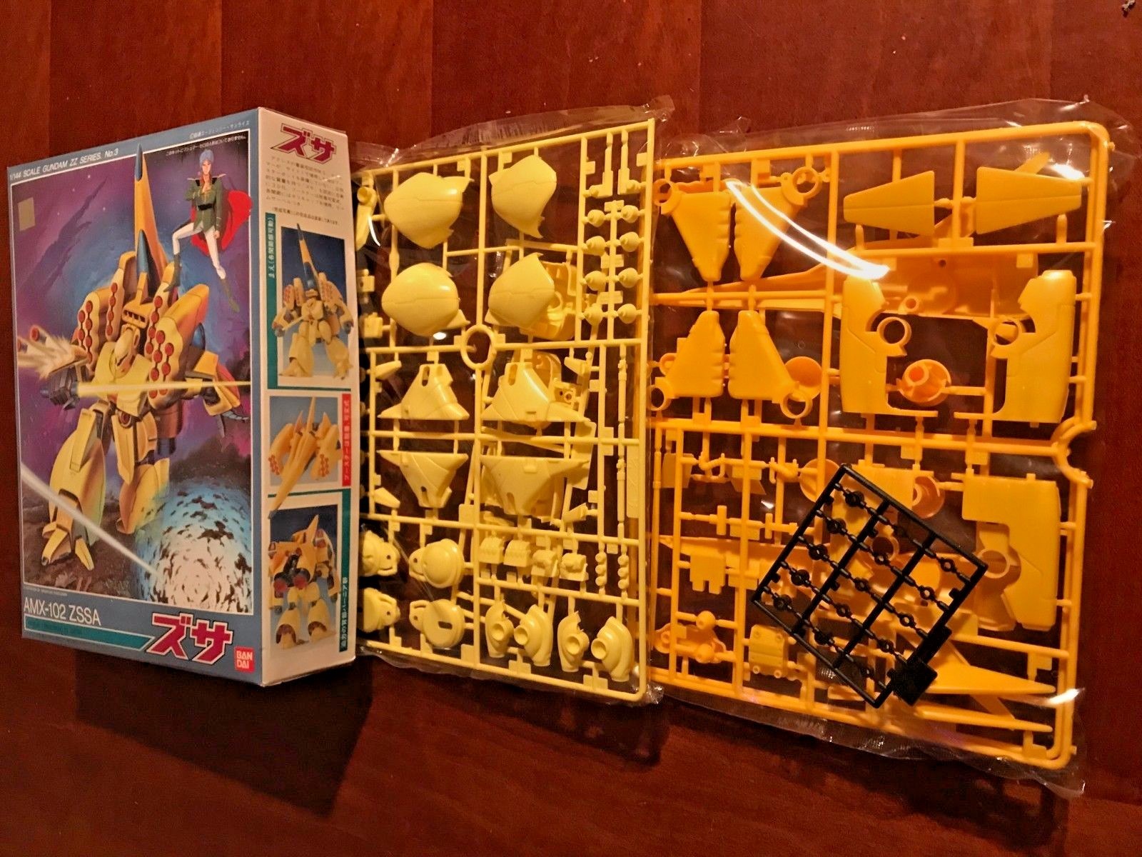 ZZ Gundam #3 AMX-102 Zssa 1/144 Bandai (Vintage Kit) Last Two! | eBay
