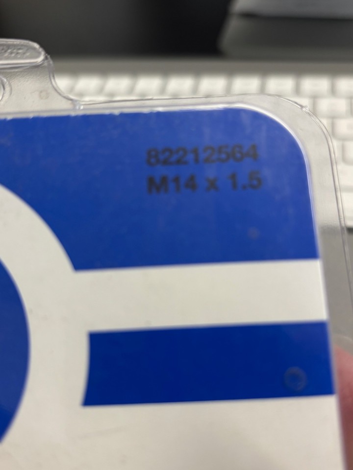 DODGE RAM DURANGO JEEP Grand Cherokee 14-22 Wheel Lock Set OEM MOPAR ...