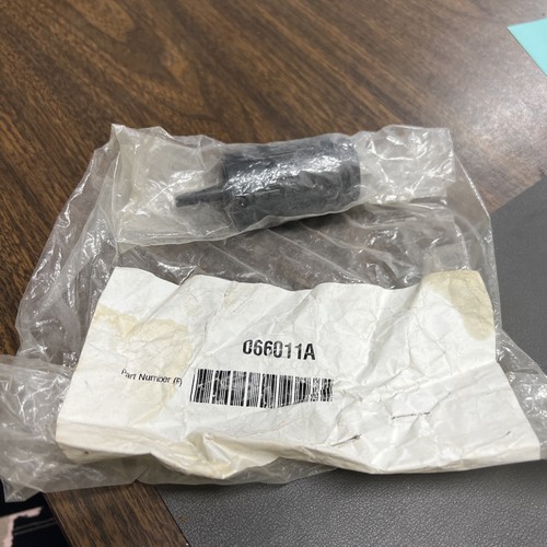 066011A Windshield Washer Pump Peterbilt conventional 370 330 335(New ...