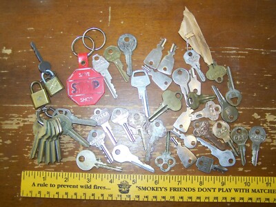 lot of vintage keys padlock keys house keys misc keys | eBay