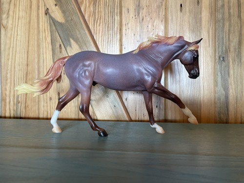 Breyer BreyerFest Horse Seven 7 Arts Surprise Matte Flaxen Chestnut ...