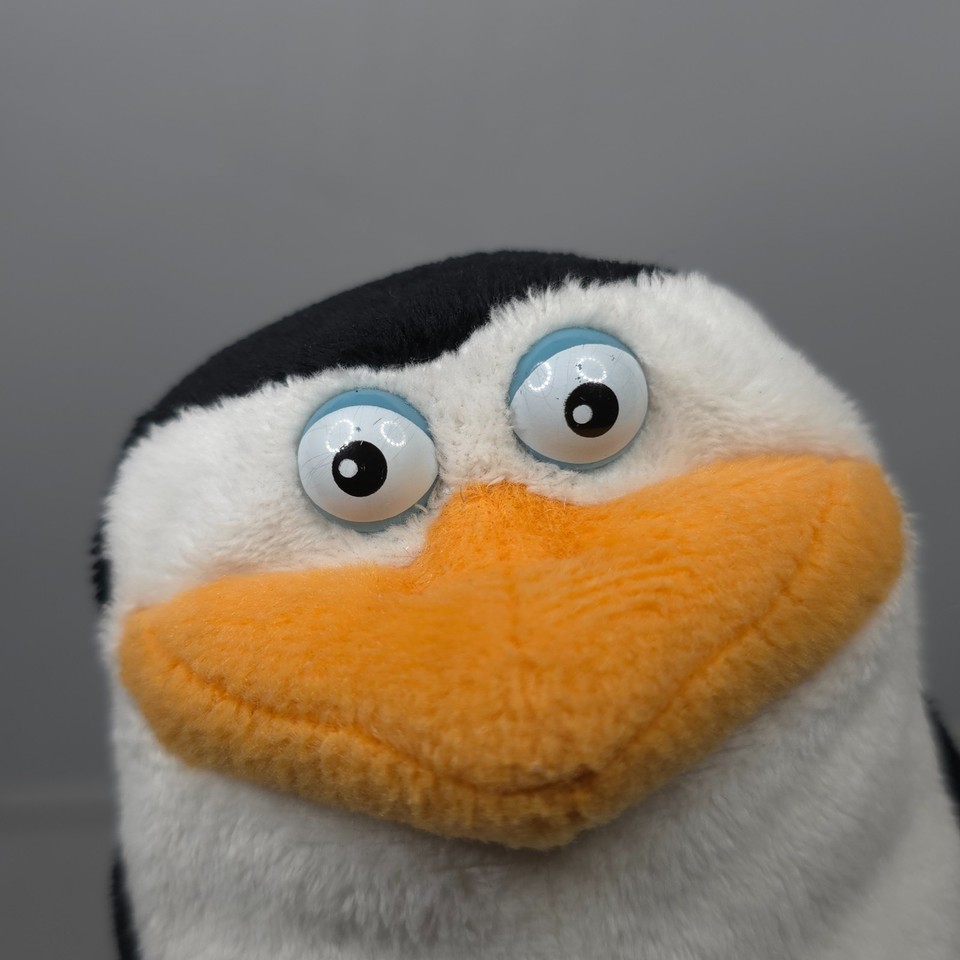 2004 Dreamworks Madagascar - Skipper - Small Beanie Plush Soft Toy 6.5 ...