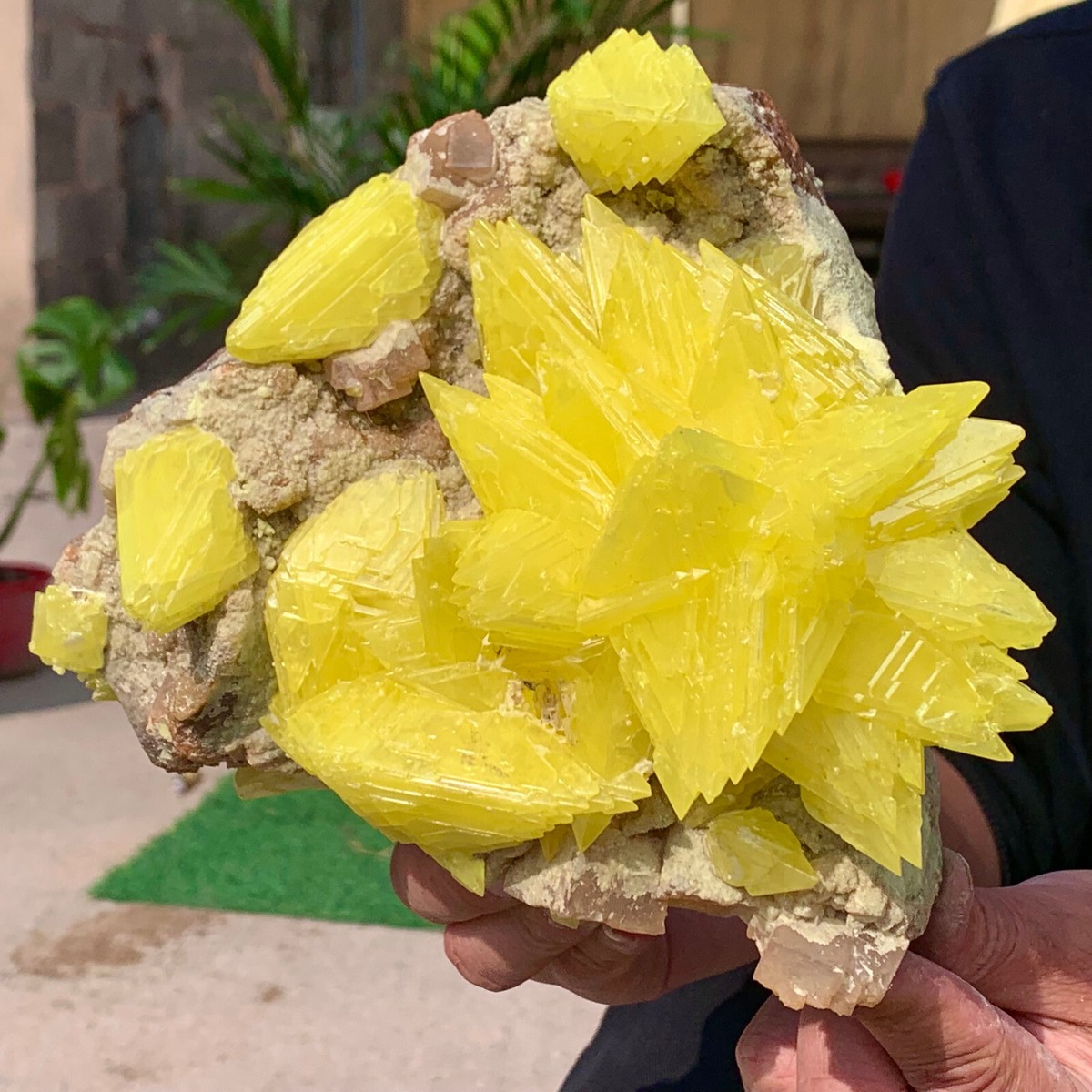 Native Sulphur NATIVE SULFUR (S)