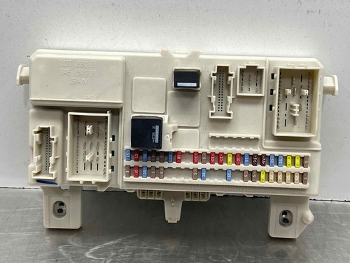 2008 Volvo S40 OEM Body Control Computer Module Fuse Box BCM 31254903 ...