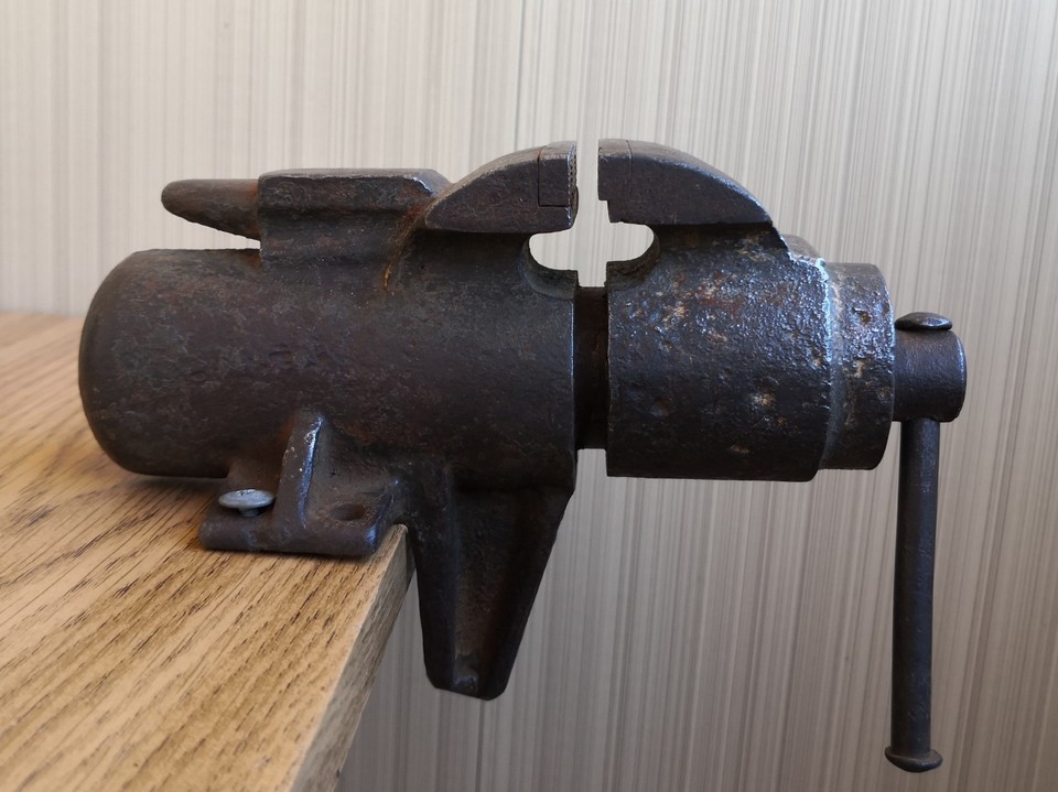 Vintage rare Soviet Vice and Anvil. Old bench vise with anvil. Made in ...