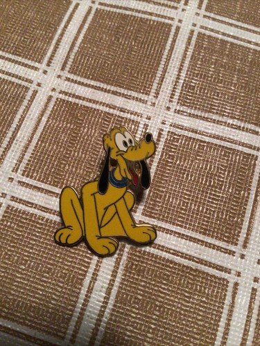 Disney Pin Trading Around the World Pluto Pin Walt Disney World. | eBay
