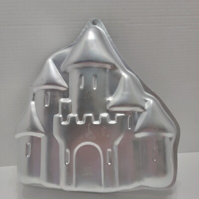 Wilton Enchanted Castle Cake Pan 2105-2031 Princess Queen Wedding 1998 ...