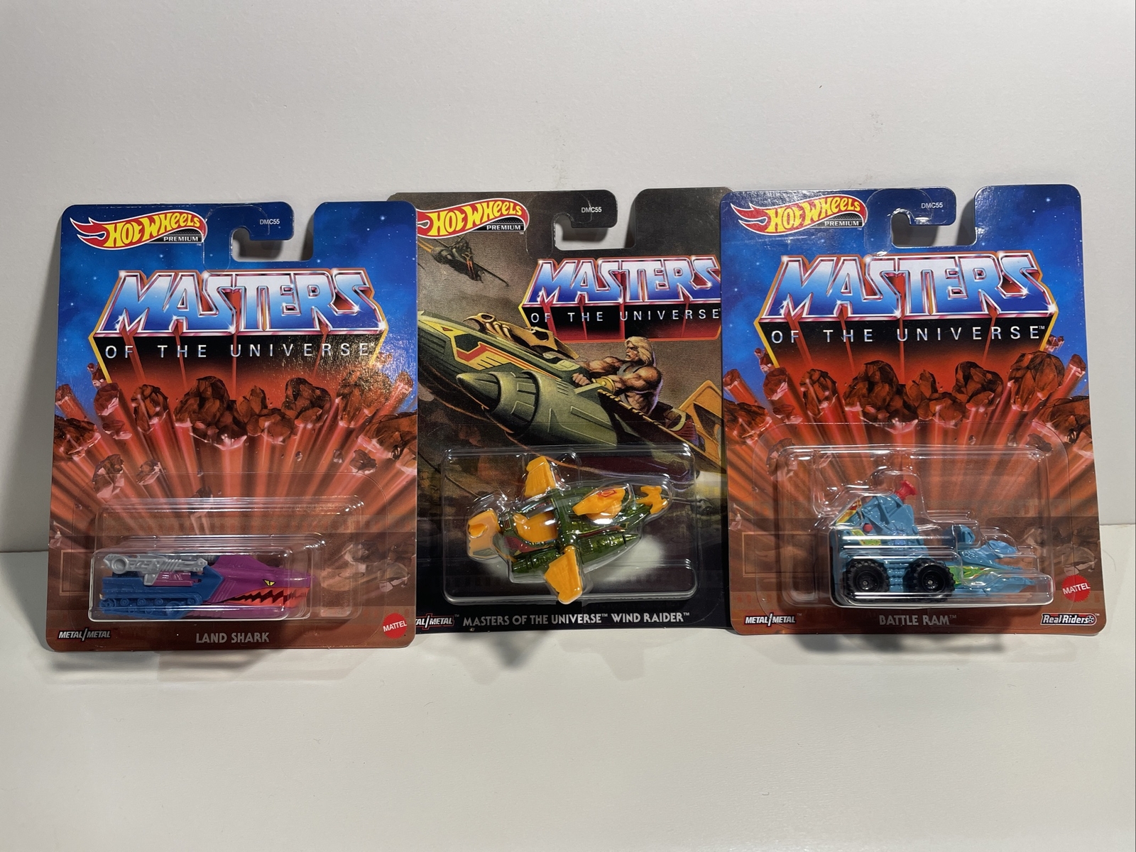 Hot Wheels Masters of the Universe Land Shark Battle Ram Wind Raider ...