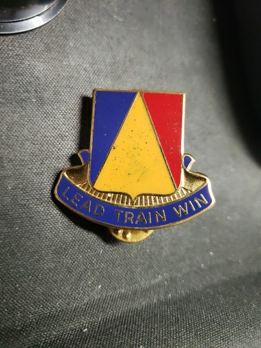 US National Training Center DI DUI Pin Clutchback Crest Medal Badge ...