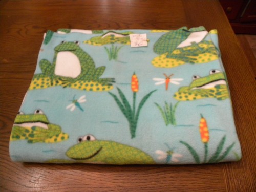 Frog Print Anti Pill Fleece 1 Yard 12 Inches | eBay
