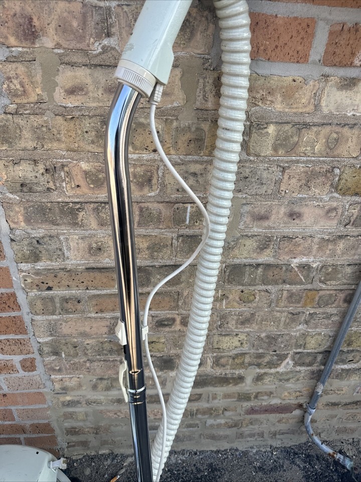 Hoover Celebrity QS 3.7 HP Dual Speed Canister Vacuum & Acc. Chrome ...