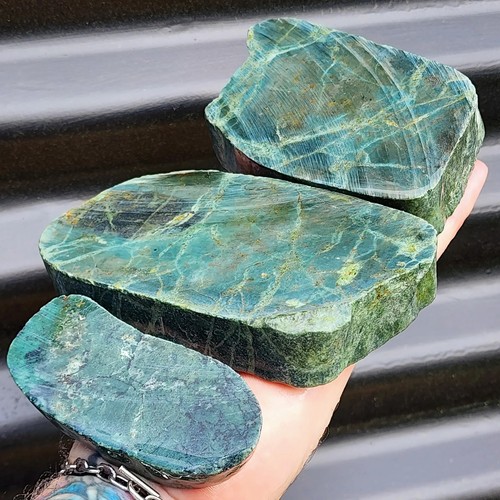 1kg Raw New Zealand Greenstone / Pounamu Carving Slices (R14B418) | eBay