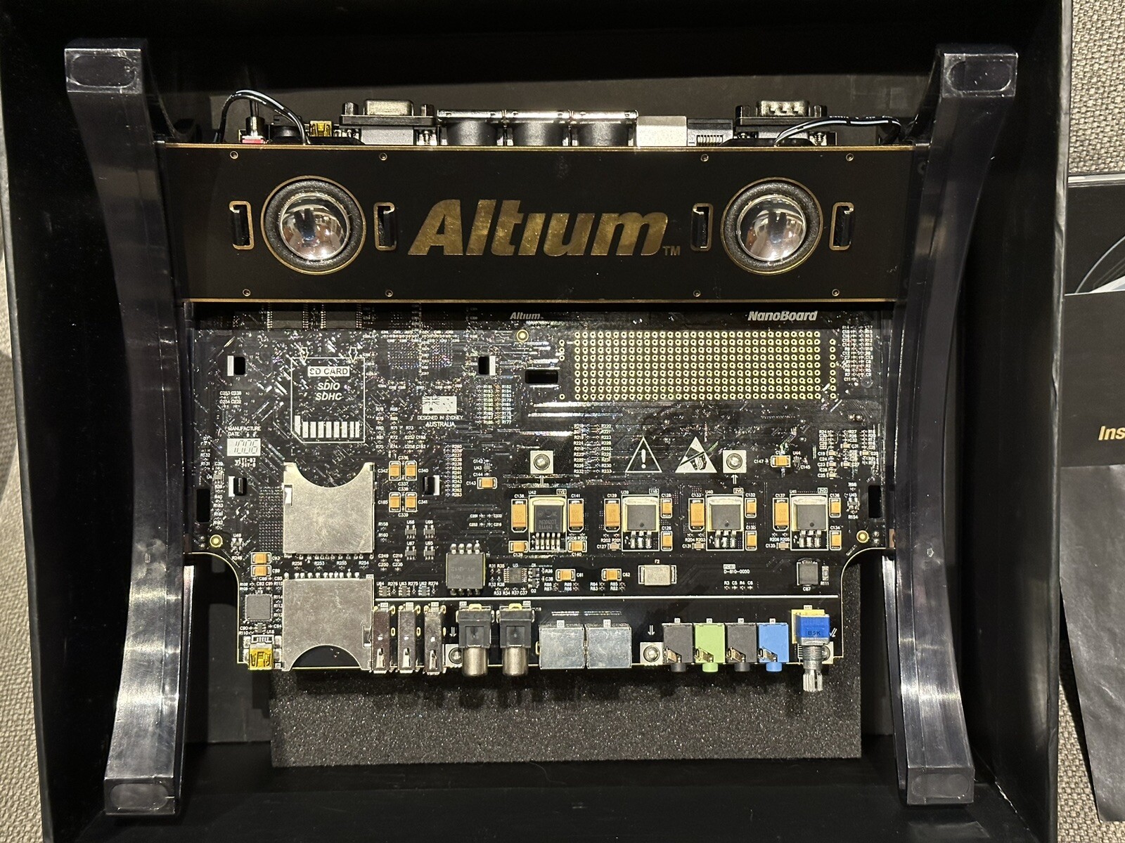 Altium NanoBoard 3000 Development Board - NB3000XN.05 Xilinx Spartan ...