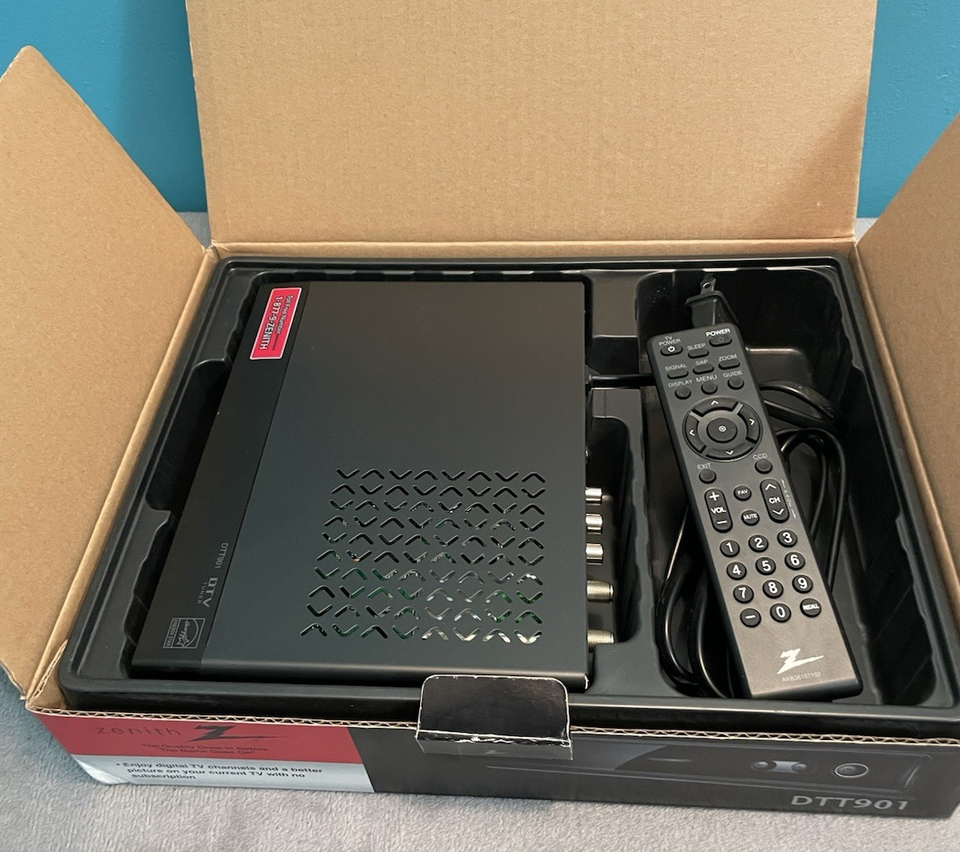 Television Zenith Digital TV Tuner Converter Box w/Remote w/ Manual ...