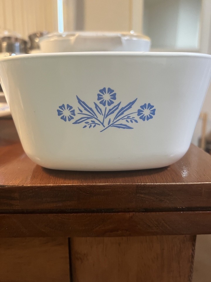 Vintage Pyrex Rare 1961-1966 , Blue Corn flower Classic Original Mint ...