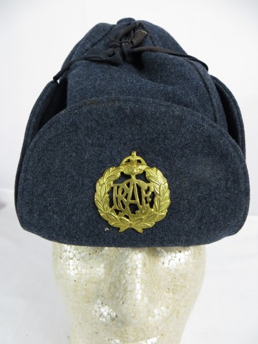 WW2 Canadian RCAF WInter Cap & Cap Badge. Dated. Sized | eBay