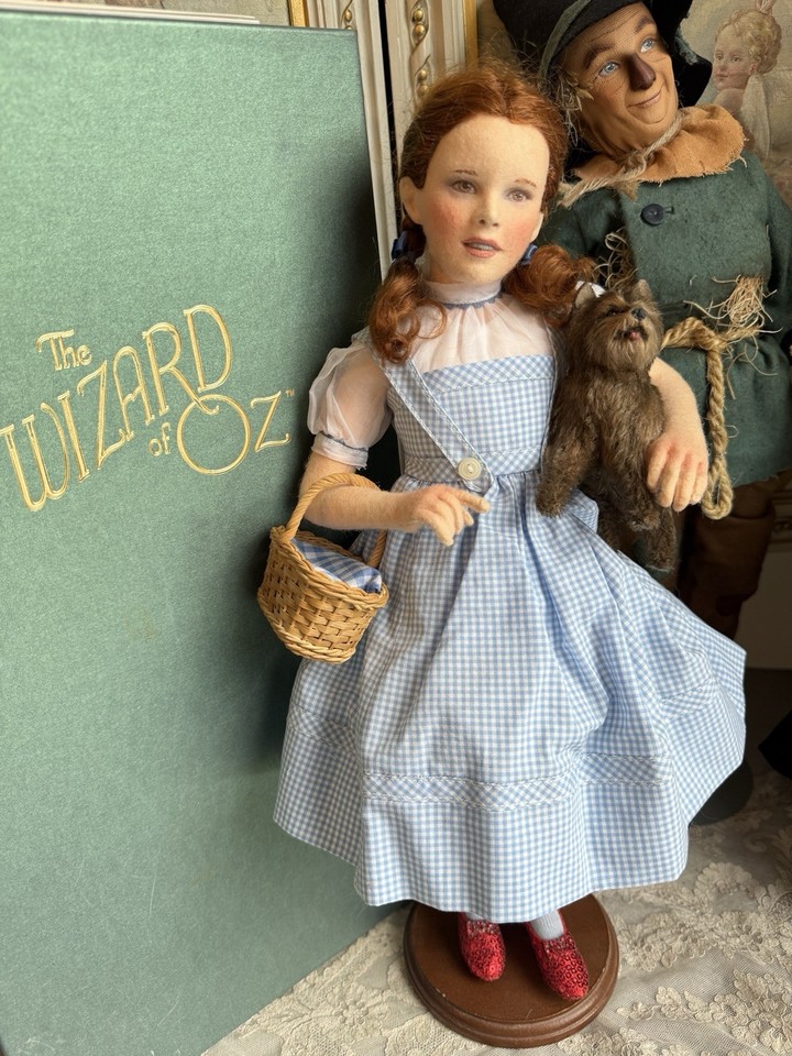 R. John Wright WIZARD OF OZ DOROTHY WITH BOX And COA. Just Wonderful ...