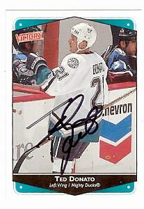Ted Donato autographed hockey card (Ducks) 1999 Upper Deck Victory #9 ...