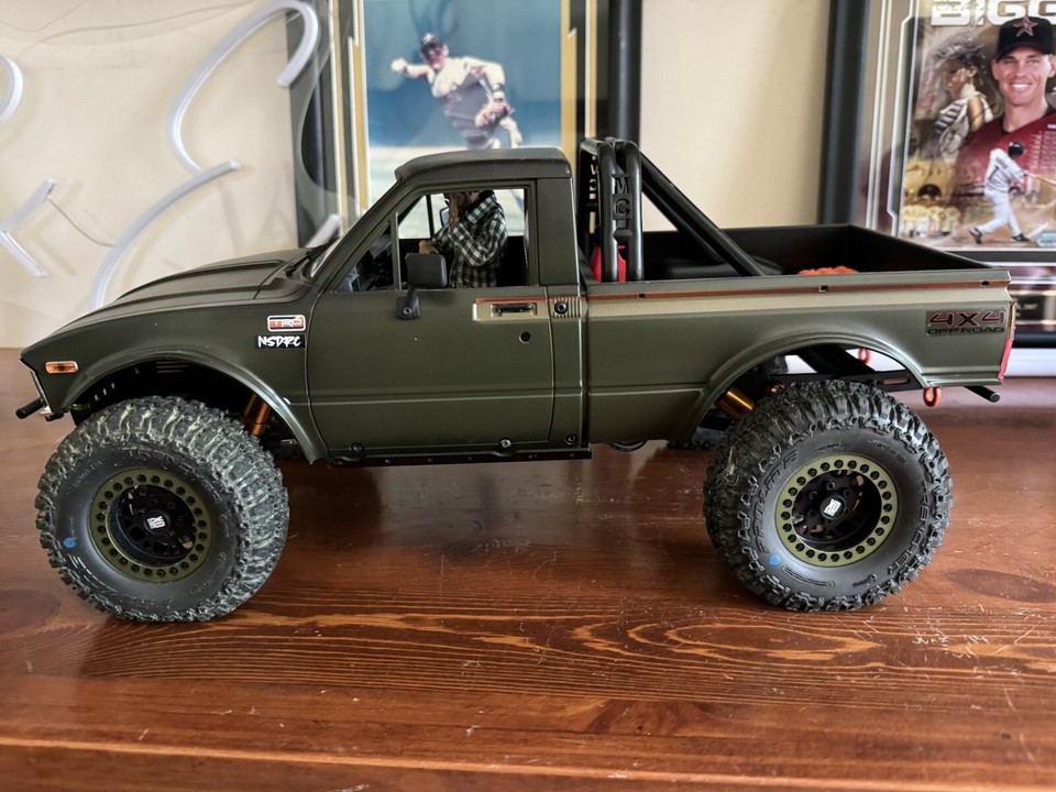 Custom Toyota Hardbody 1/10 Scale RTR | eBay