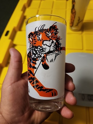 1960's "Put a Tiger in Your Tank" 12oz glass Esso Exxon Gas Memorabilia ...