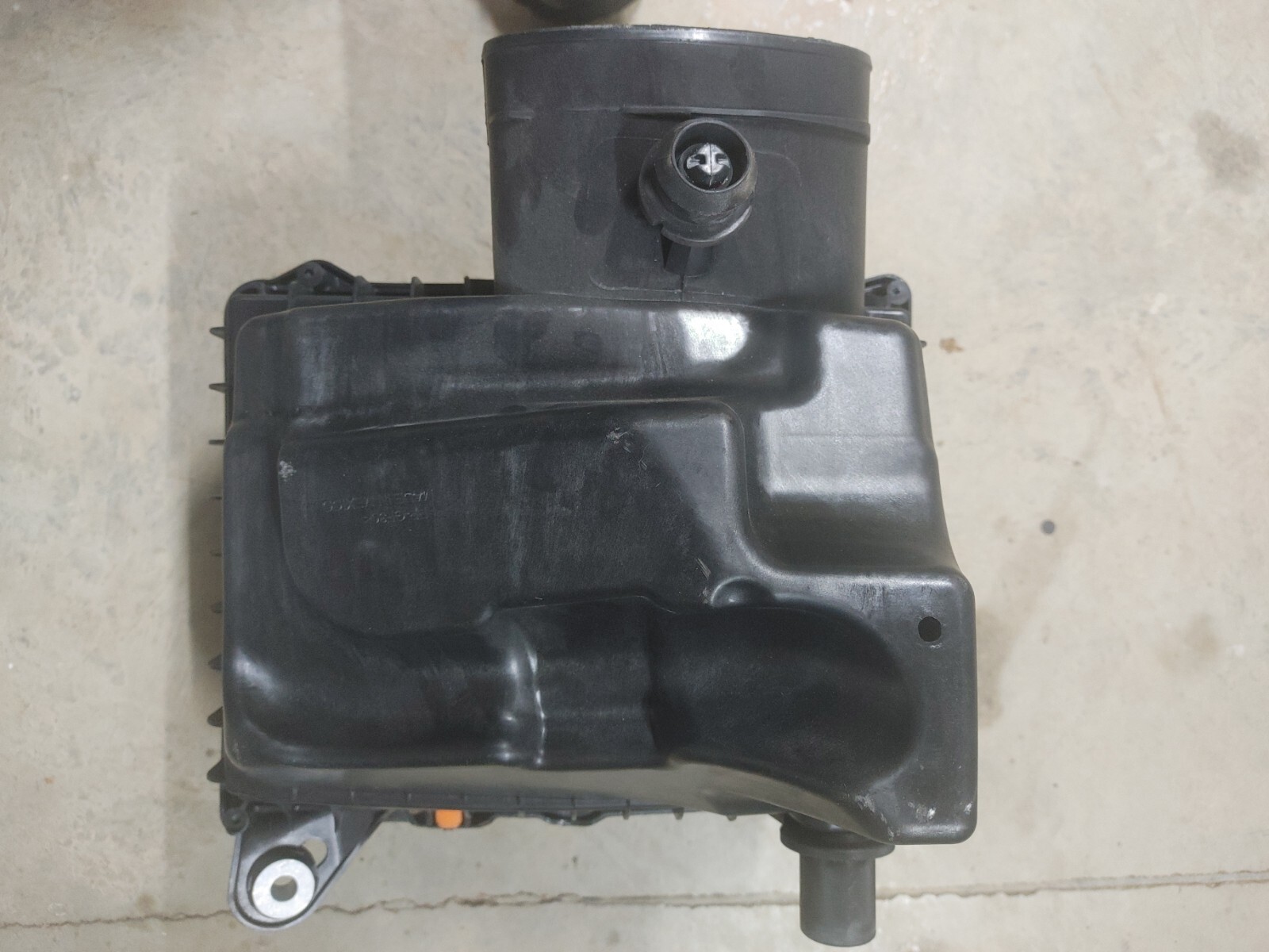 New Without Box Equinox/Terrain Genuine GM Air Cleaner 84640369 | eBay