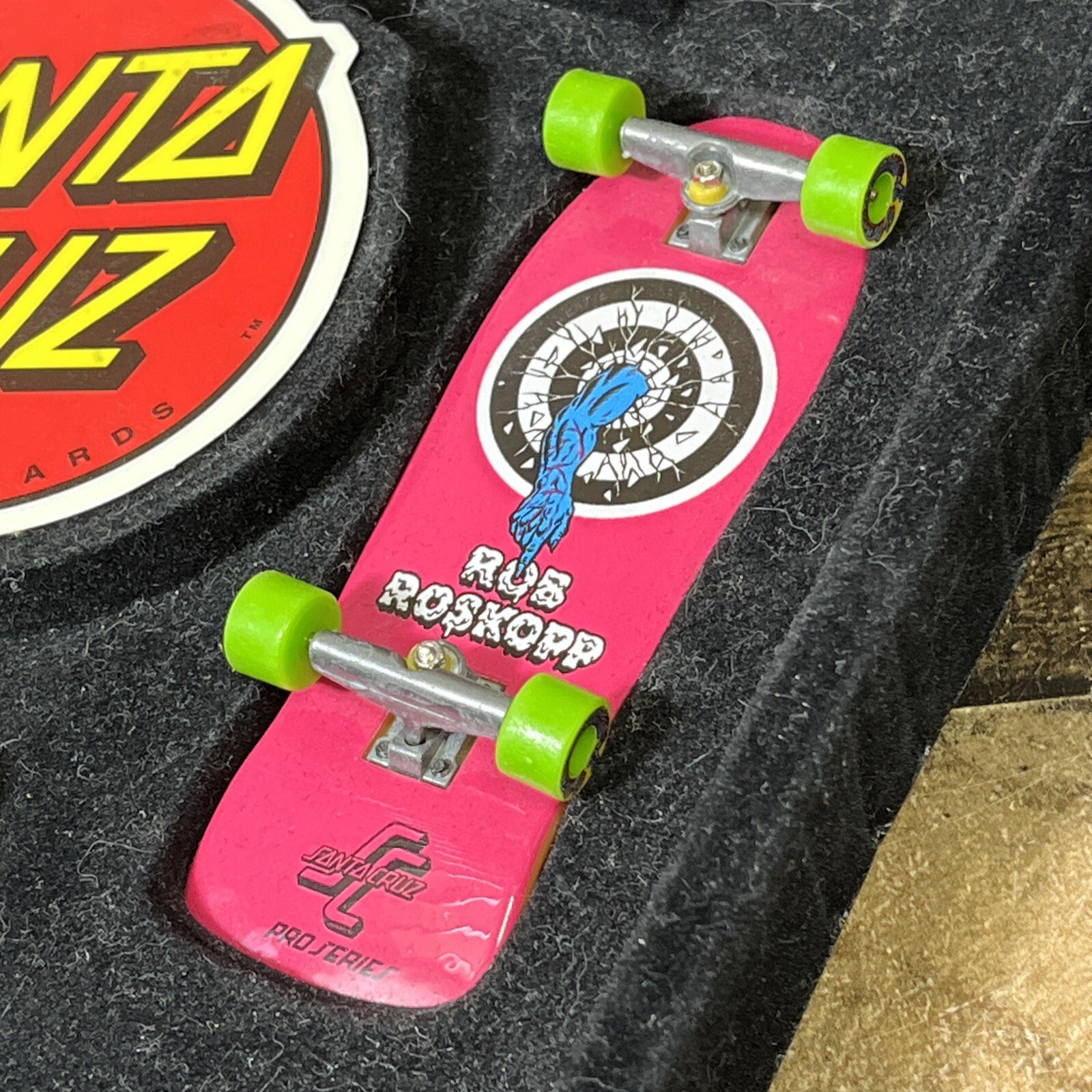 Tech Deck Fingerboard Collector Series 1984 Rob Roskopp Santa Cruz