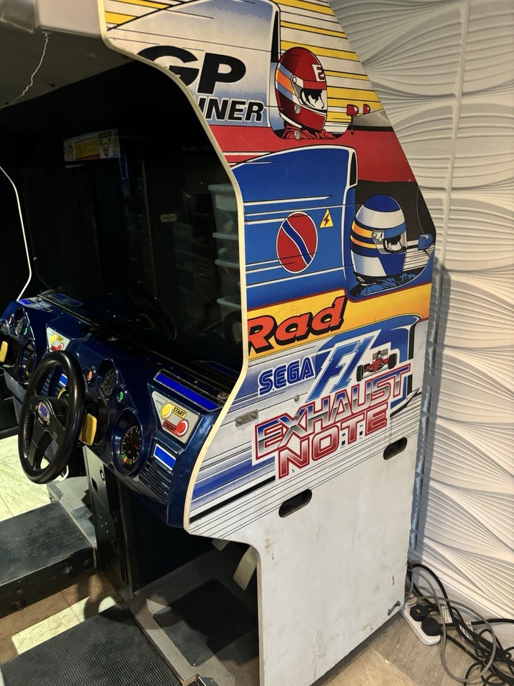 Arcade coin SEGA 1991 F1 Exhaust Note No. 10303 Dual Sit down Arcade ...