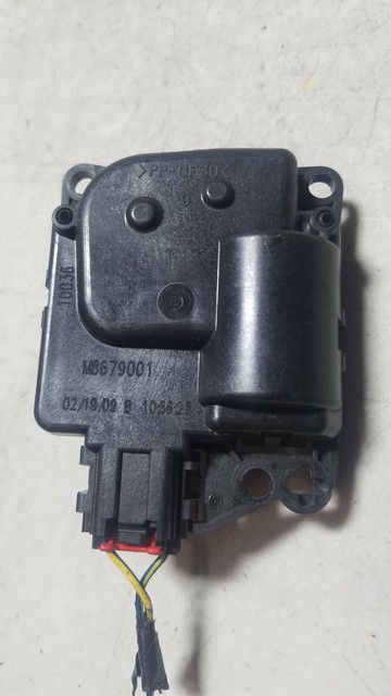 2009 Dodge Charger AC Heater Actuator Blend Door Flap Motor M8679001 ...