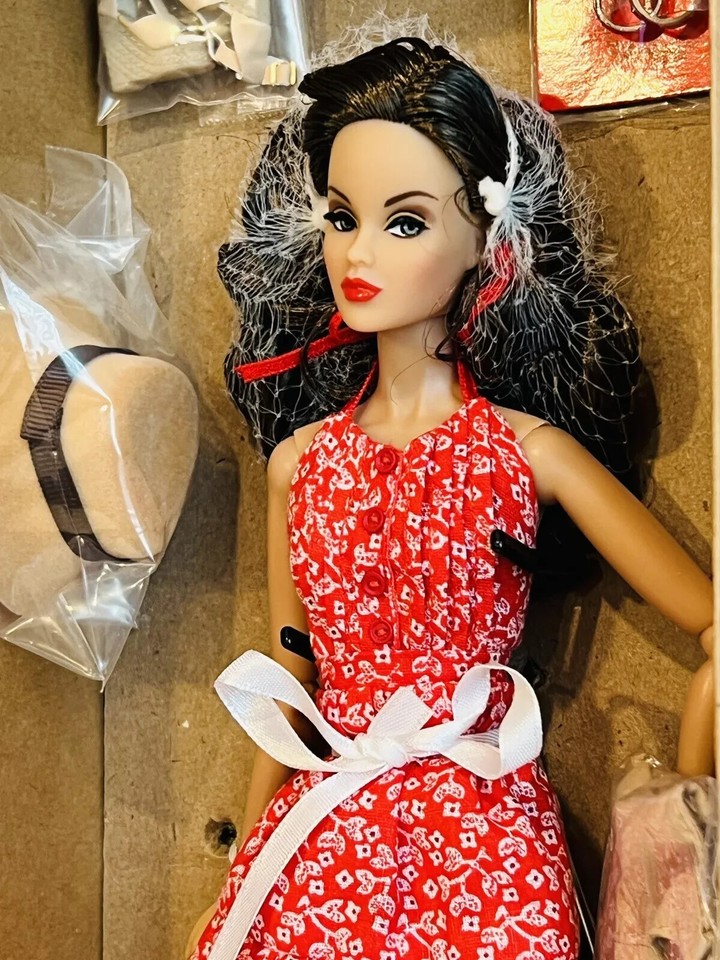 integrity Toys- DYNAMITE GIRLS - ARIA - OWN THE MOMENT - NRFB LE 400 WW ...