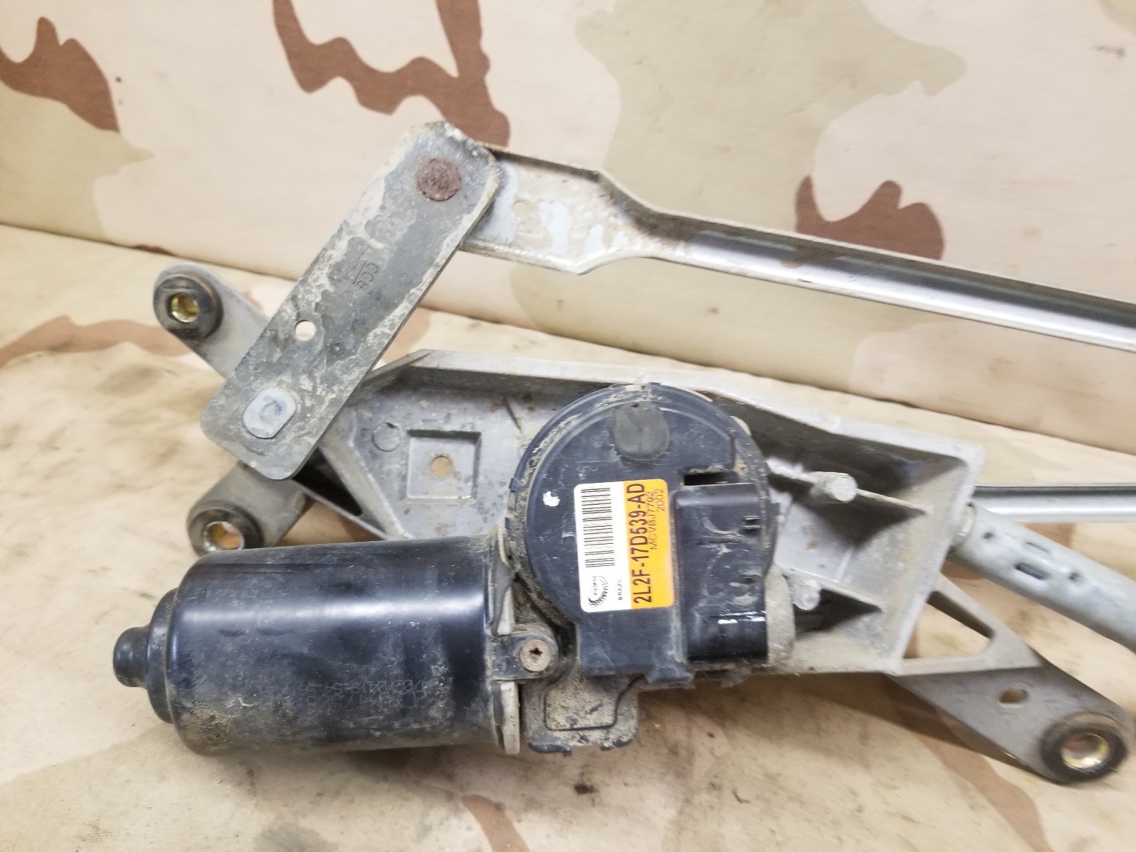 2005-2007 Ford King Ranch F-250 Super Duty Wiper Arm Motor Assembly OEM ...