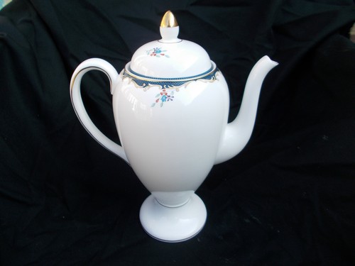 Wedgwood CHARTLEY . Coffee Pot. Approx. 2pint capacity | eBay