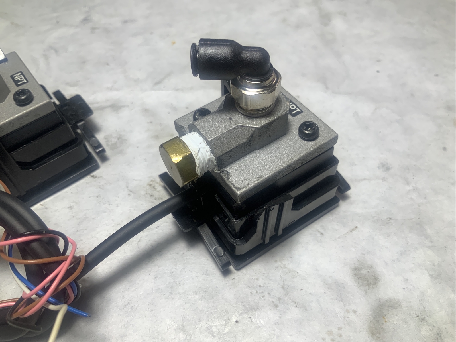 Keyence AP-33KP Pressure Sensor 12-24 VDC | eBay