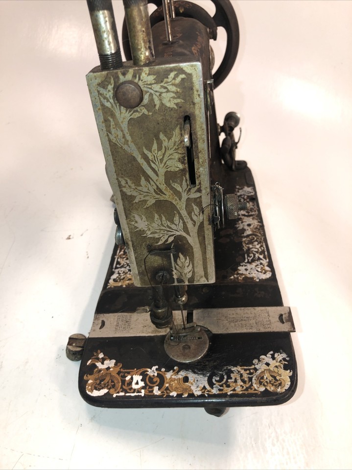 Antique Foley & Williams MFG Co Goodrich ‘B’ Treadle Sewing Machine ...