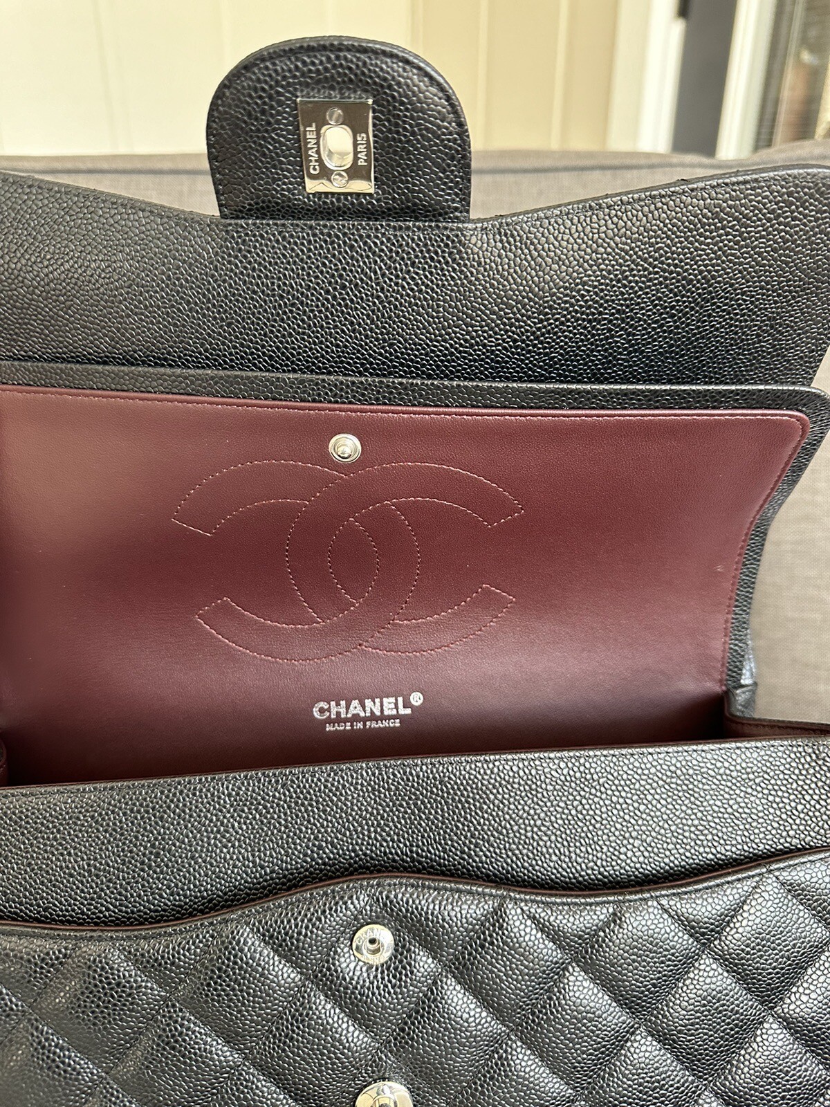 Authentic CHANEL Jumbo Double Flap Caviar Black SHW - Gem