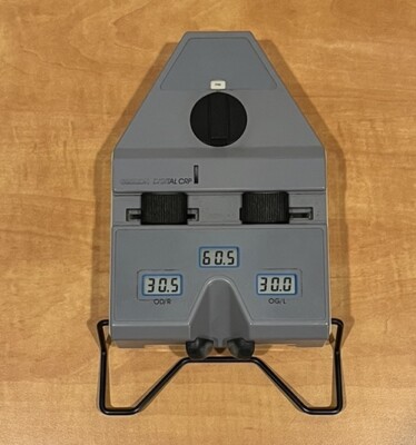 Pupilometers - Essilor Pupilometer