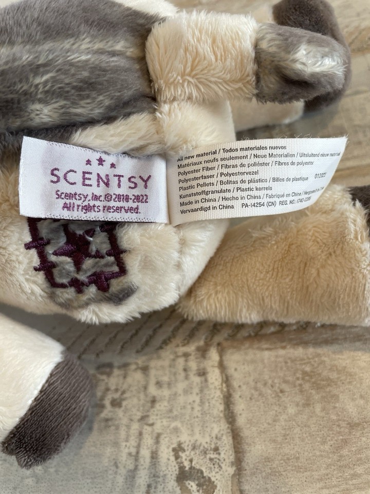 Scentsy Buddy Disney Pua Moana Spirit Of Motunui Scent Pack Pig Plush ...