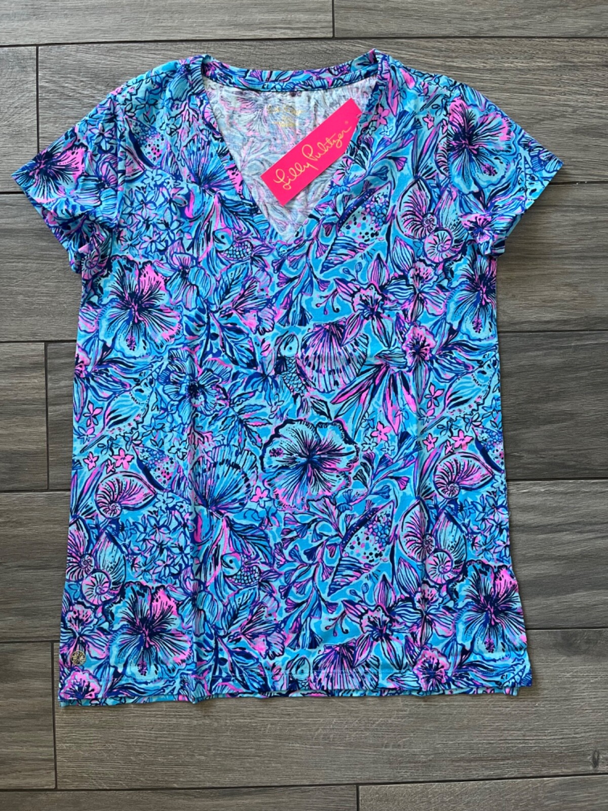 LILLY PULITZER MEREDITH T-SHIRT, V-NECK, BREAKWATER BLUE, SHELLS, NWT ...