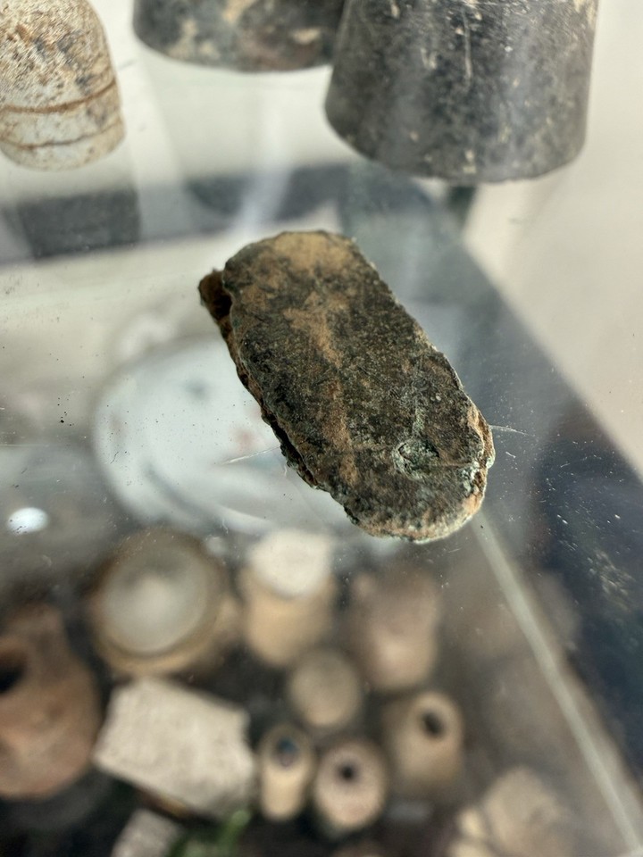 Small Job Lot Of Metal Detecting Finds - Lead, Weights, Brooch, Button ...