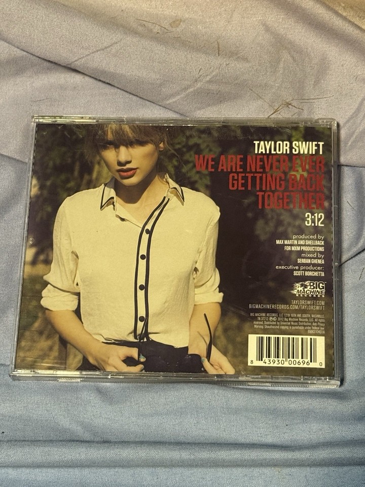 TAYLOR SWIFT - We Are Never Getting Back Together CD Single - Big ...