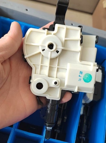 OEM 77030-48100 Fuel Lid Lock Assembly for 2020-2023 Toyota Harrier | eBay