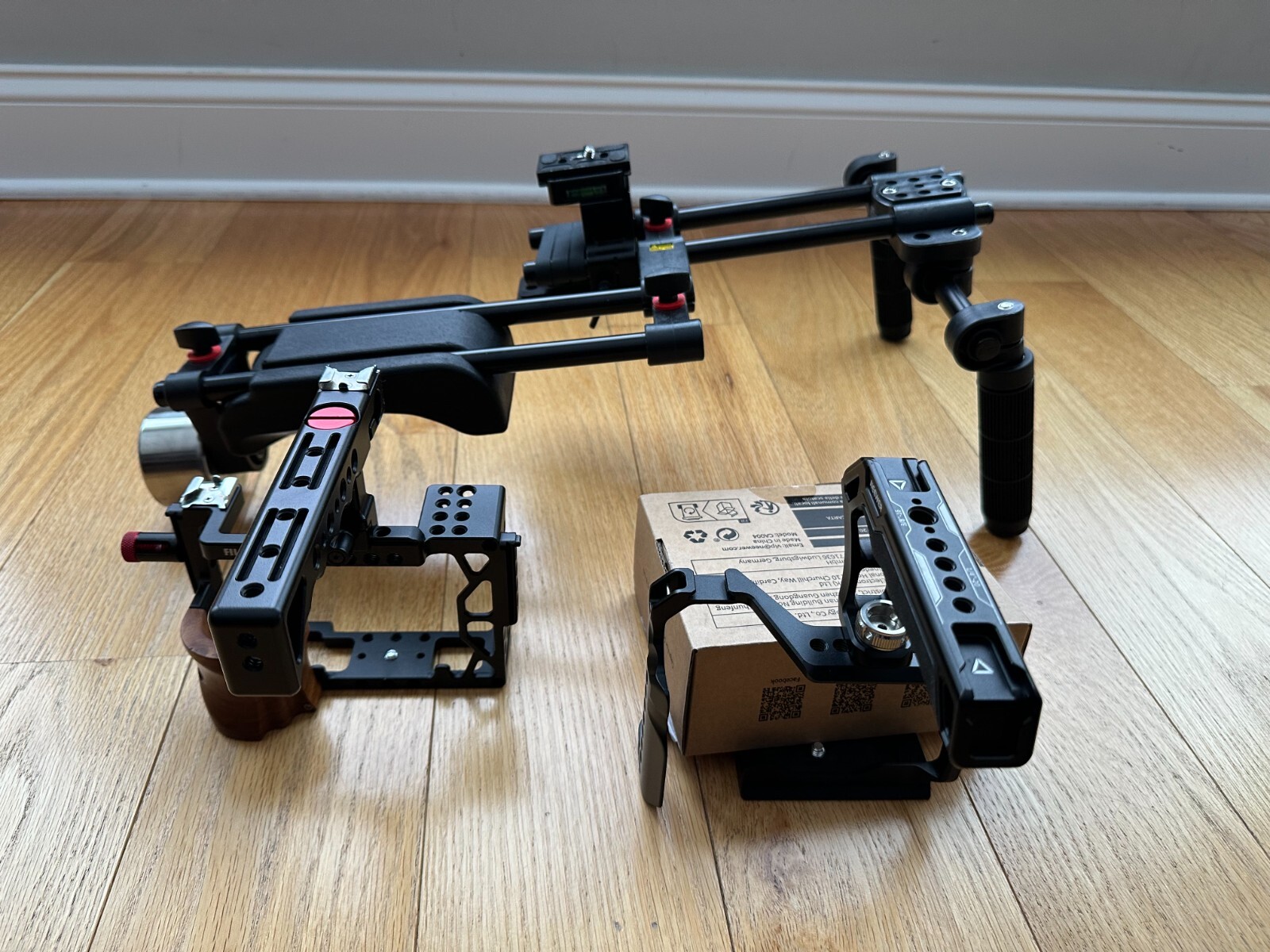 Sony a7 iv, a7r ii, and a7s ii cages w/handles and full shoulder rig ...