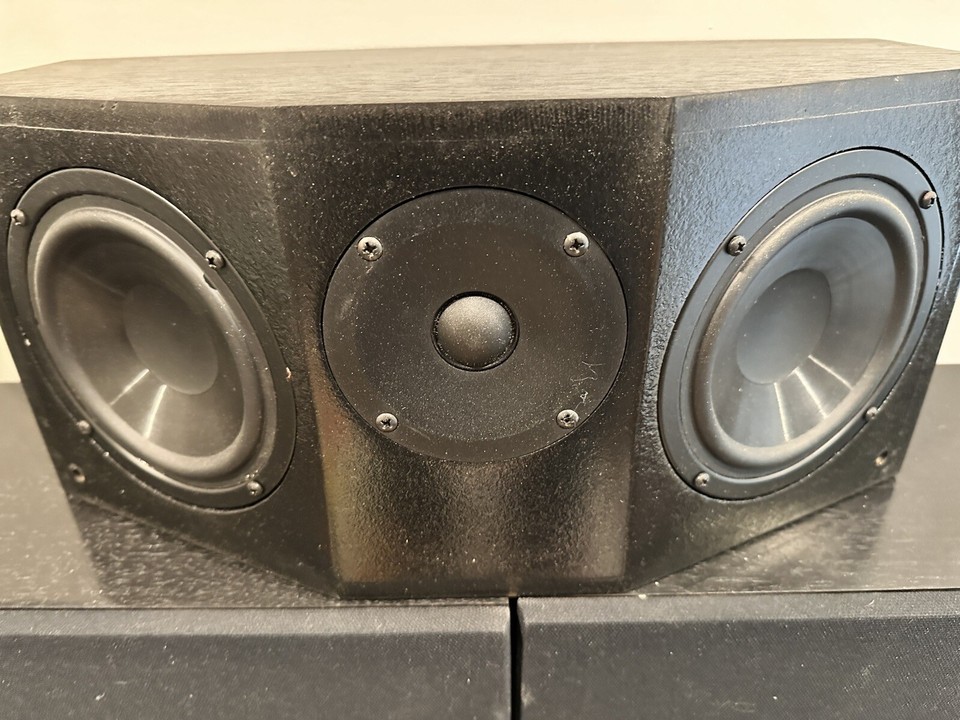 Snell THX Speaker System - 5 Speakers Total - 2 SUB550, 2 Type K/IV and ...