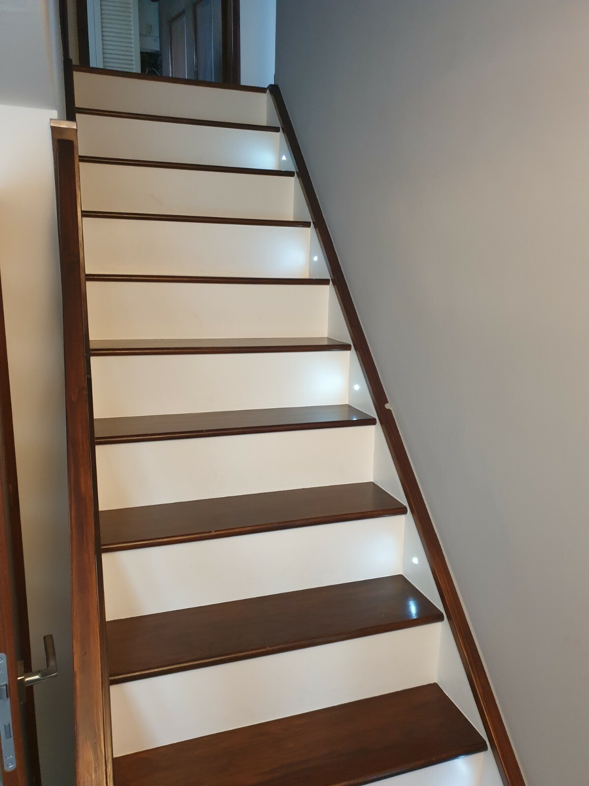 Solid Wood Oak Timber Stair Cladding 1000mm, Wooden Staircase Tread ...
