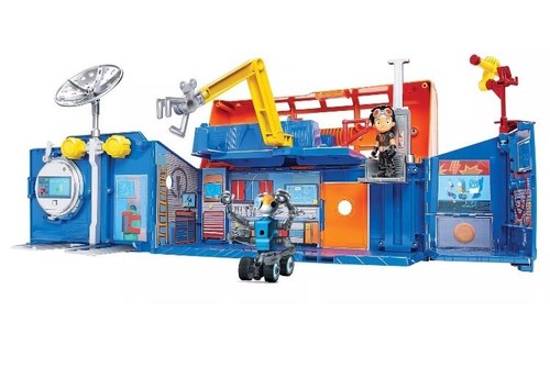 Rusty Rivets - Rivet Lab Playset - Toys R Us Exclusive-NEW | eBay