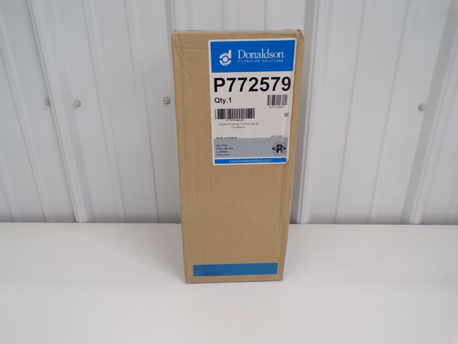 DONALDSON P772579 - Air filter cross reference